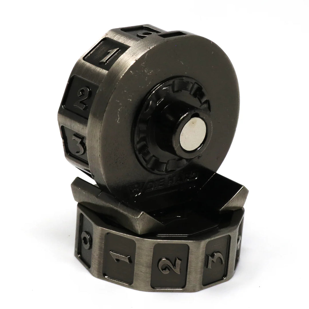 Die Hard Dice LifeLink Counter: Battleworn Silver – Infinity Game Lounge